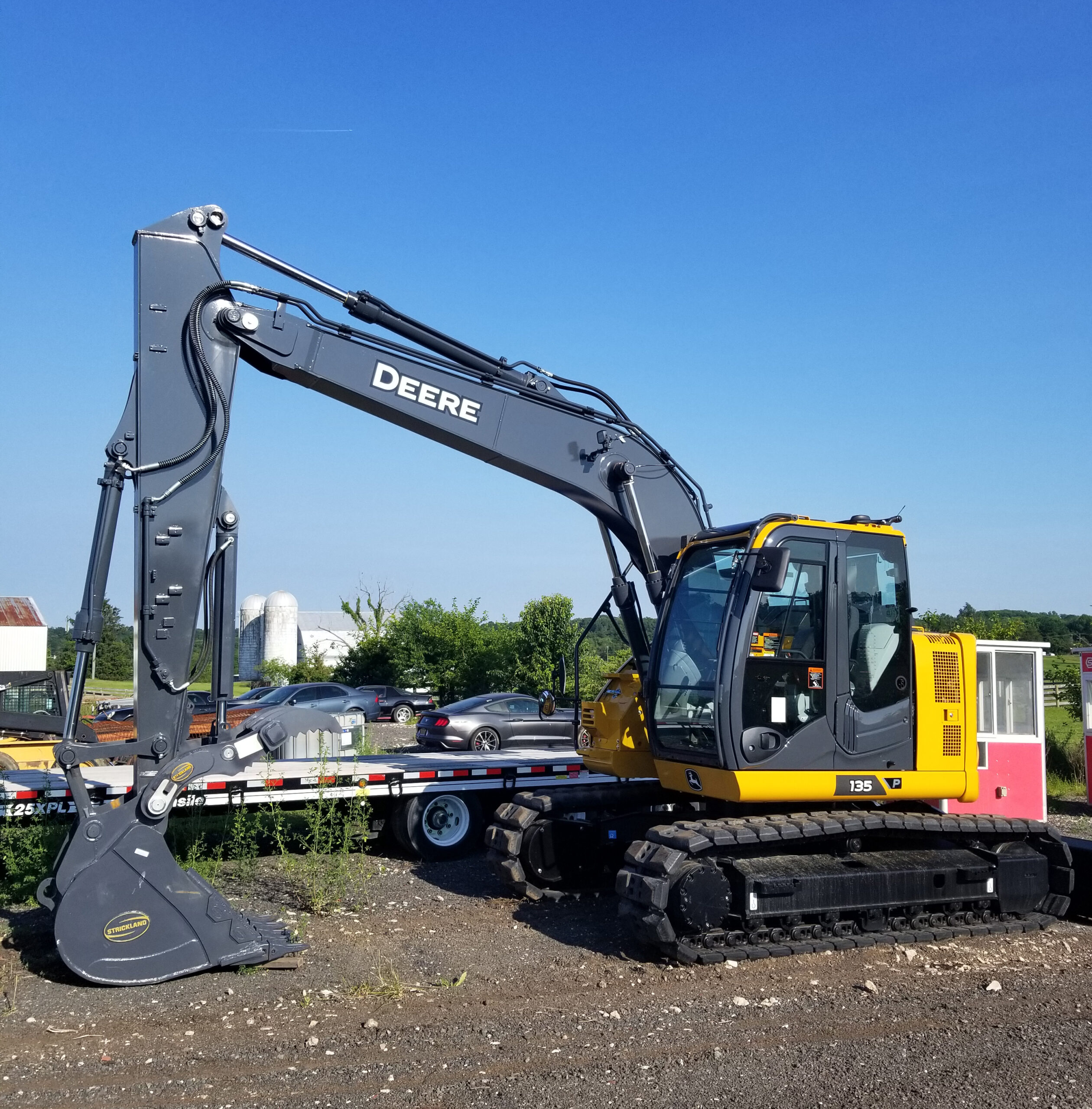2025 Deere 135 P-Tier Midi Excavator - Zadoon